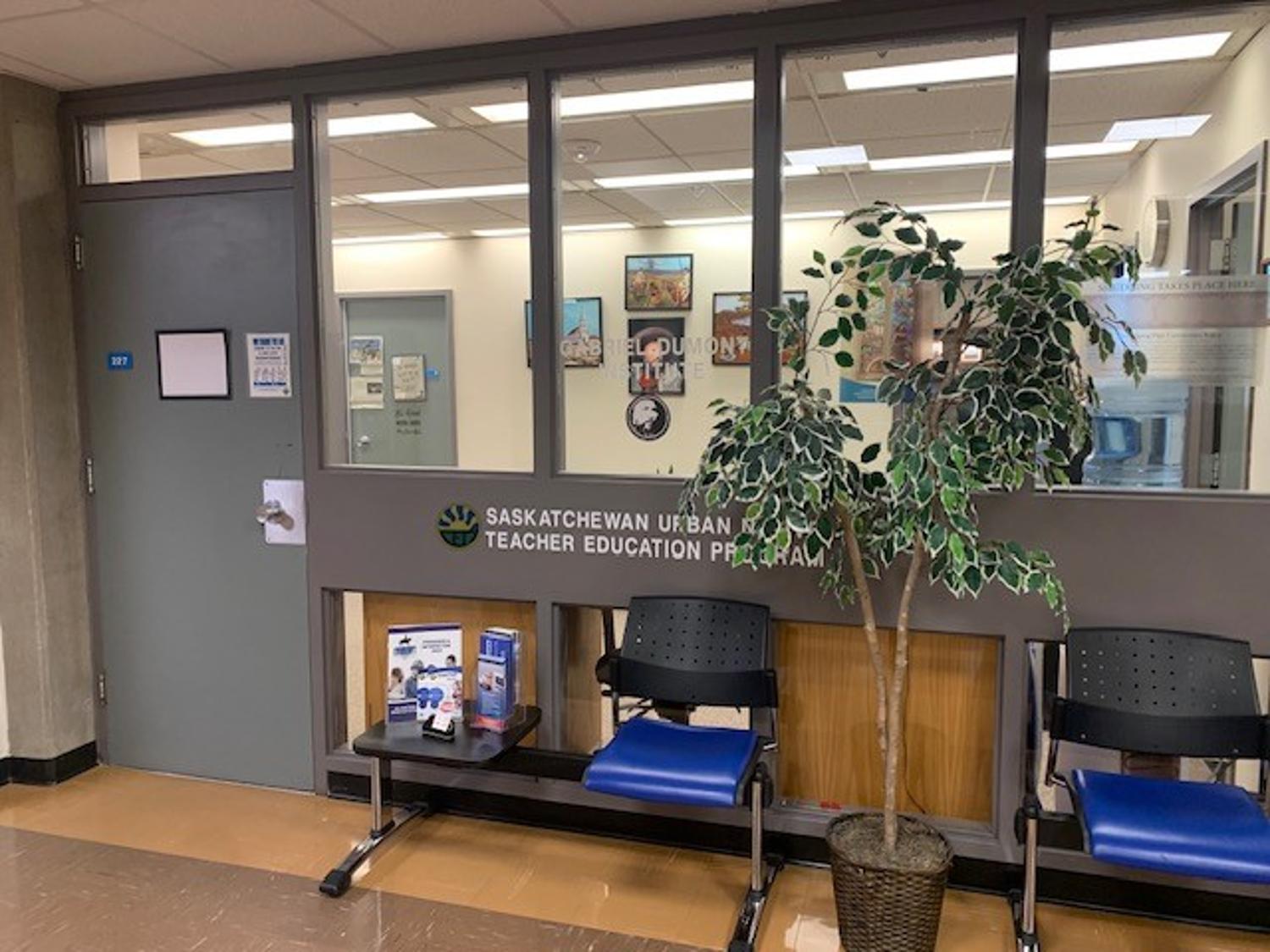 Contact us | University of Regina